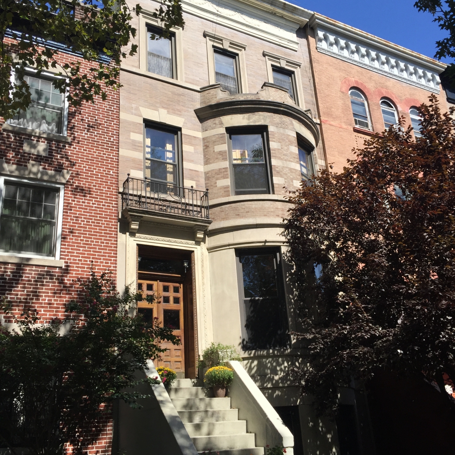 10 Gracie Square – Frank Pizzuro